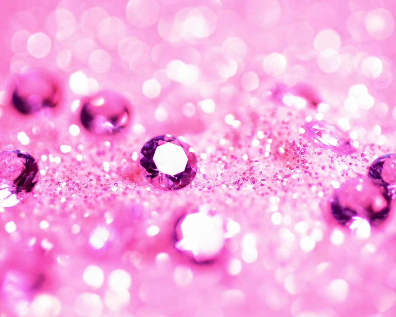 40 Lovely Pink Wallpapers for a Fresh Desktop Look